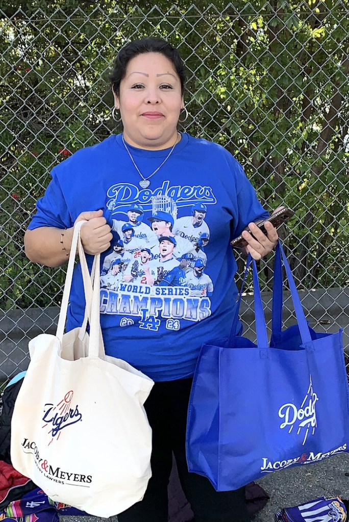 Thanksgiving 2024: Dodgers Give Back to the Community – HB | Hollywood ...